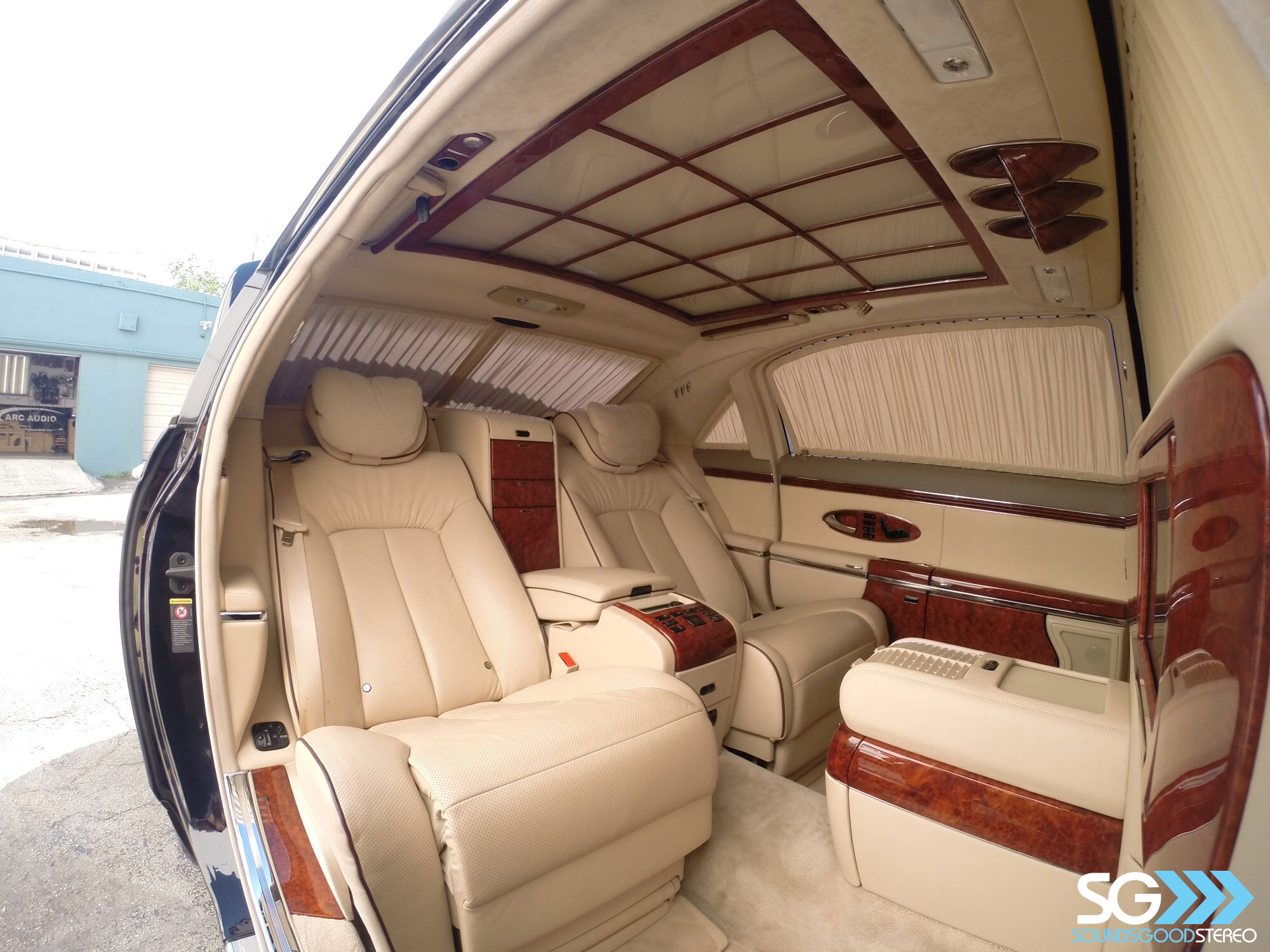 Music Producer Timbalands Maybach 62s Audiophile System – Sounds Good ...